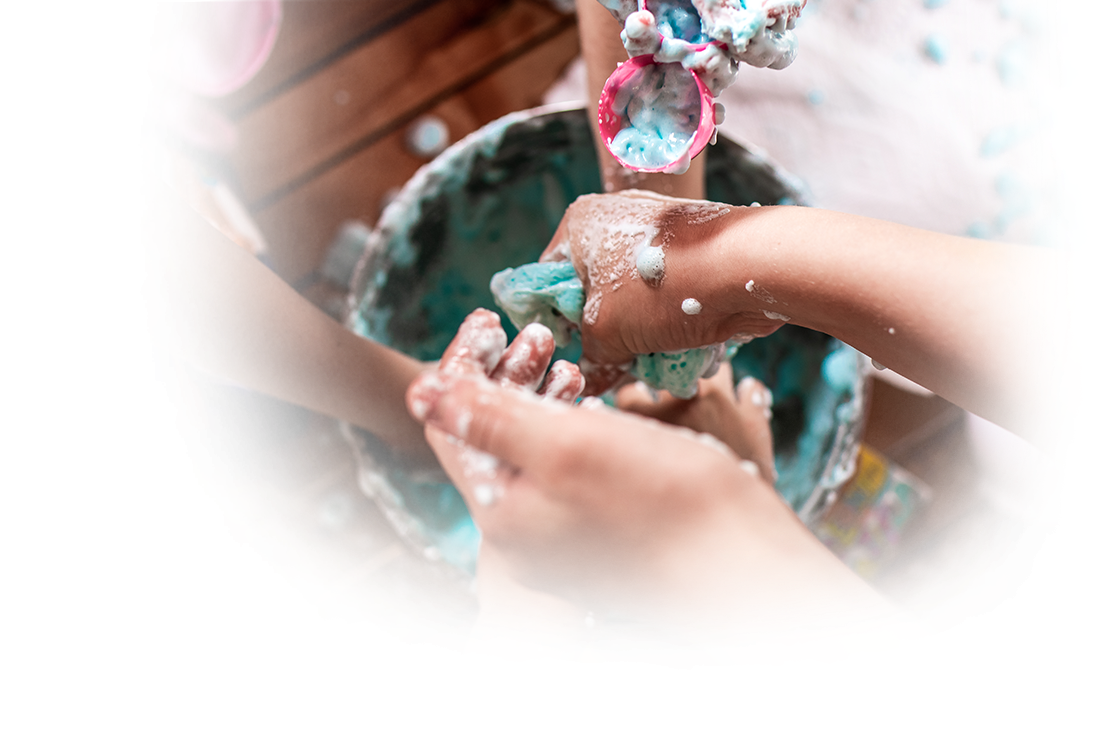 Benefits of Messy & Risky Play (Early Years)